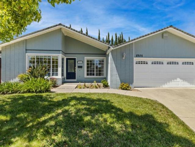 1501 Blackhawk Dr, Sunnyvale, CA 94087
