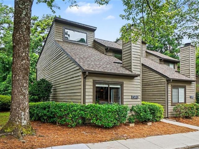 1501 Cedar Chase Lane NE