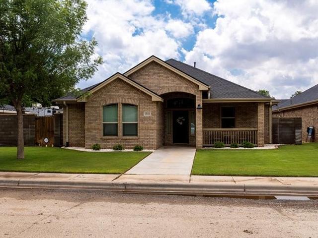 1501 Cedar Ln, Andrews, TX 79714