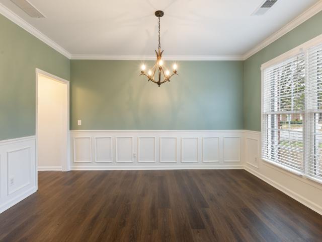1501 Daphne Pl