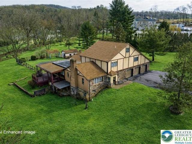1501 Detweiler Ave, Hellertown, PA 18055