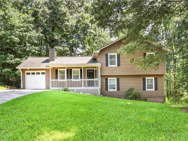 1501 Fieldrock Ct, Lawrenceville, GA 30043