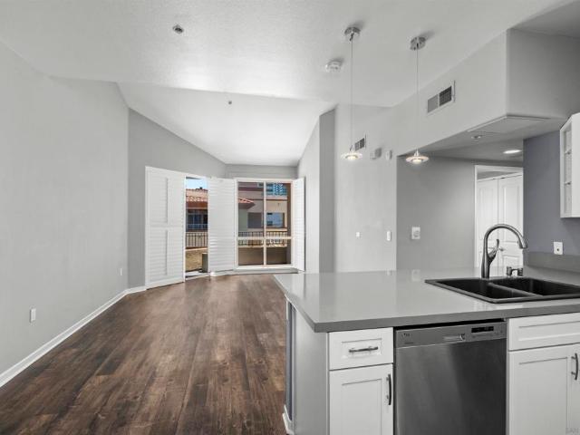 1501 Front St 633