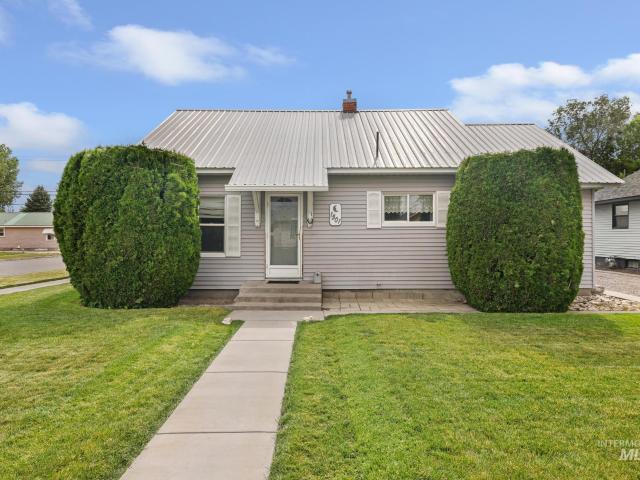 1501 Hansen Ave