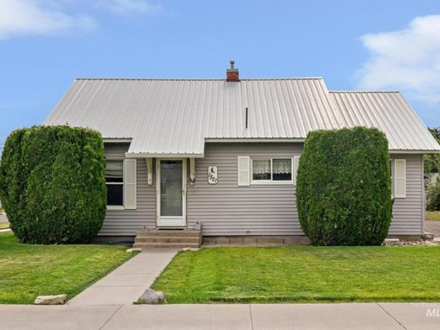 1501 Hansen Ave, Burley, ID 83318