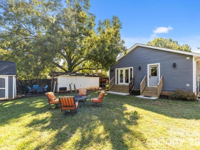 1501 Herrin Avenue