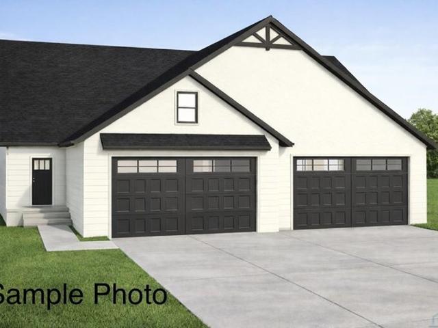 1501 Lincoln Pl SE, Orange City, IA 51041