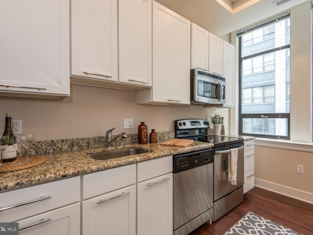 1501 Locust St, Unit 302, Philadelphia, PA 19102 | Compass