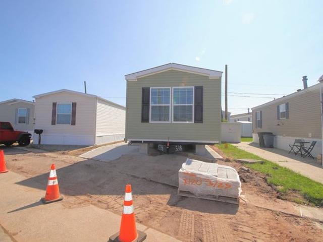 1501 Roosevelt Ave Trlr H15, Carteret, NJ 07008
