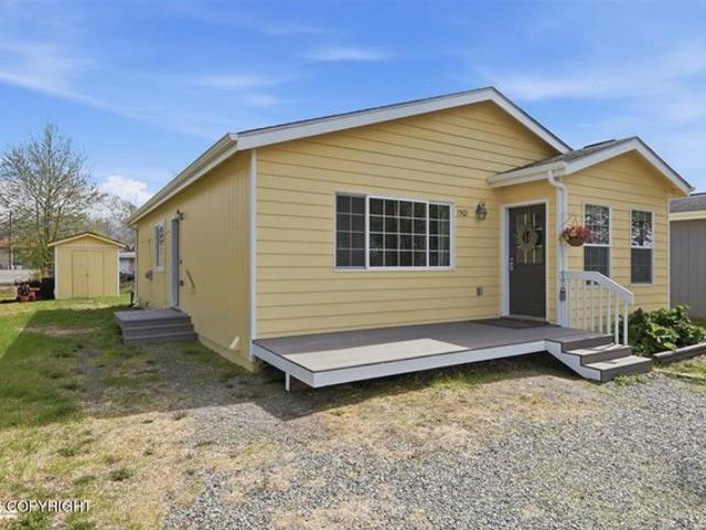 1501 S Bonanza St, Palmer, AK 99645