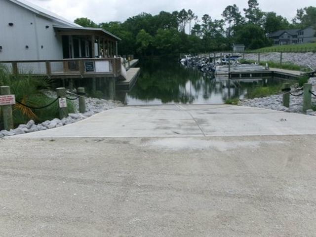 1501 Tailrace Dr, Moncks Corner, SC 29461
