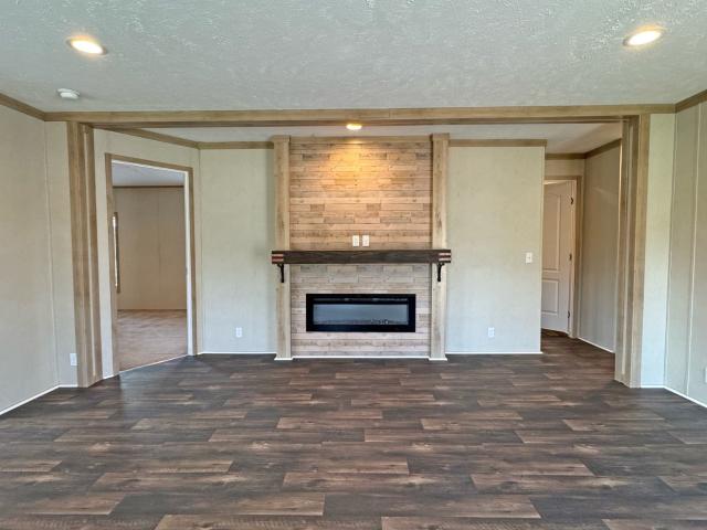 1501 Thompsonville Lane