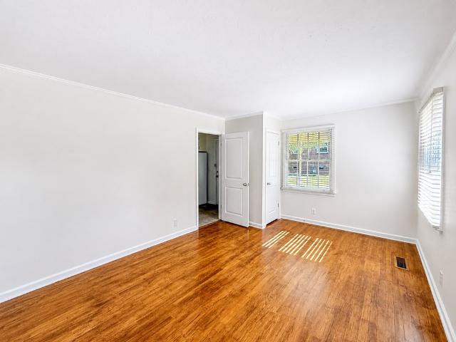 1501 Tonawanda