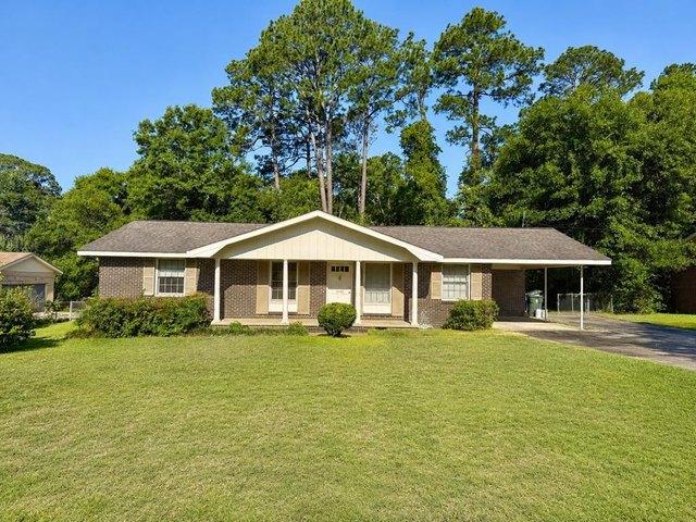 1501 Tonawanda Dr, Dothan, AL 36303