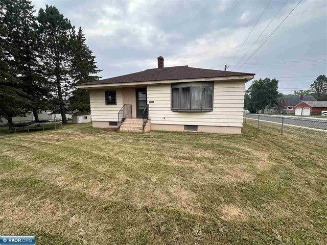 1501 W 2nd St, Eveleth, MN 55734