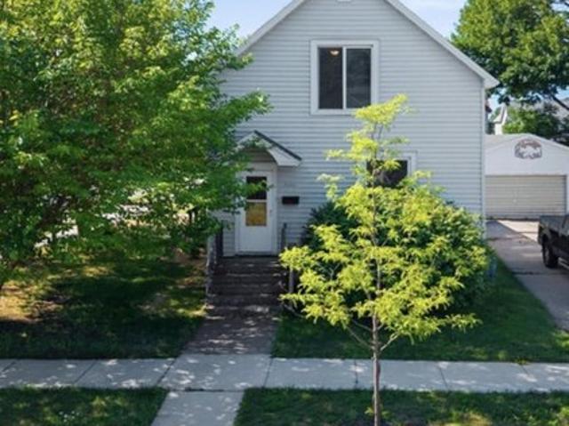 1501 15th Ave, Menominee, MI 49858