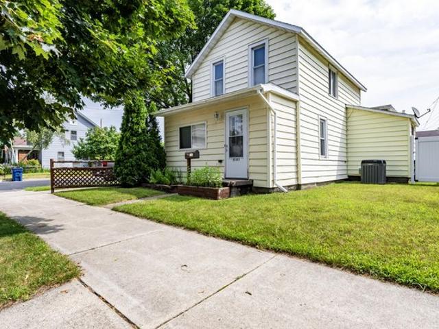 1501 10th St S, La Crosse, WI 54601