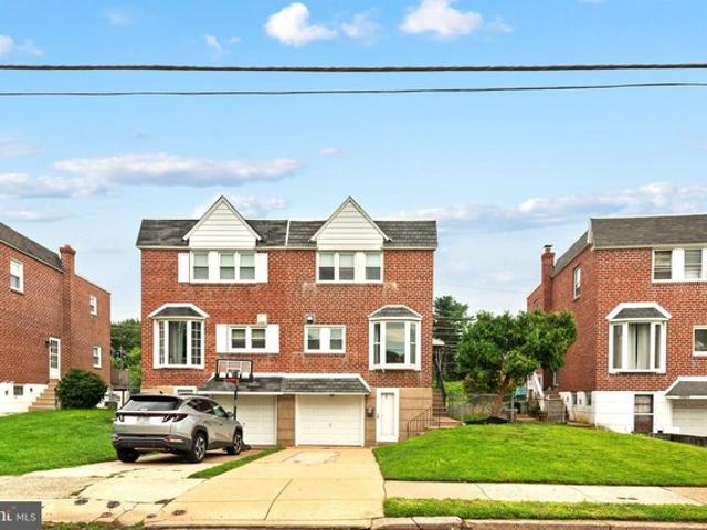 15022 London Rd, Philadelphia, PA 19116