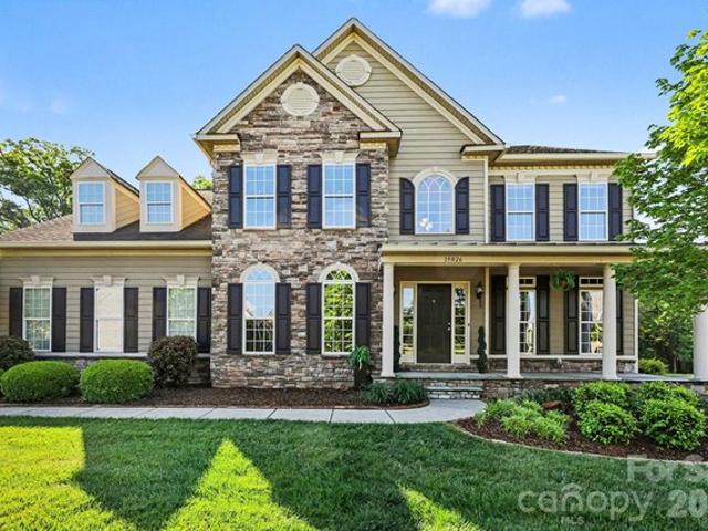 15026 Skypark Dr, Huntersville, NC 28078