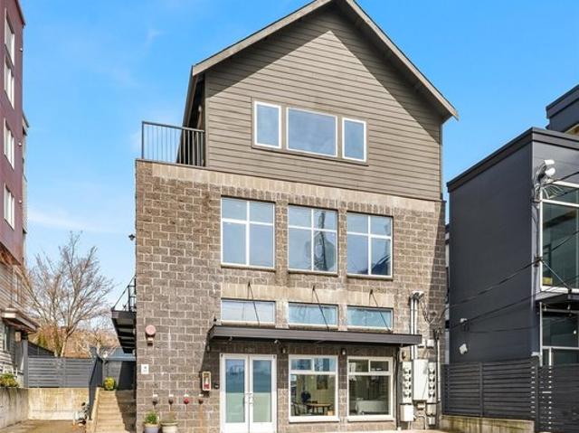 1502 NW 52nd St, Seattle, WA 98107