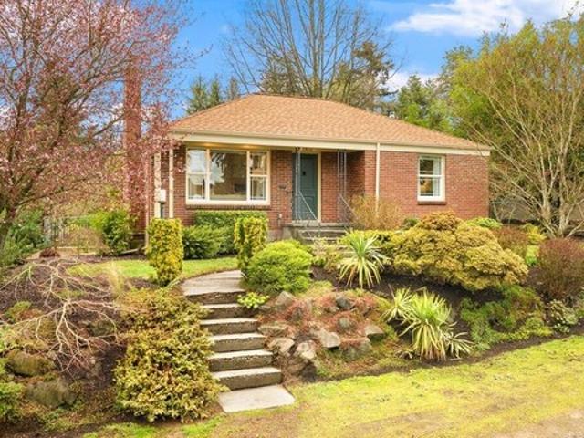 1502 N 107th St, Seattle, WA 98133