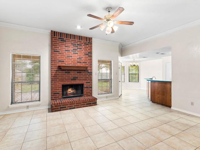 1502 Oak Knoll Ln