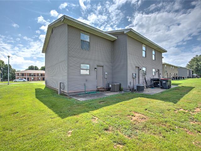 1502 A, B, C, D Oriole Street
