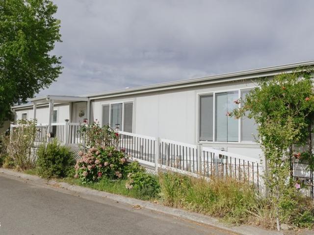 1502 Agape Way, Grants Pass, OR 97527
