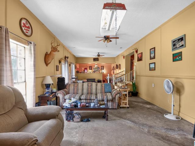 1502 Ashwood Drive