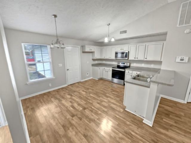 1502 Ballater Dr