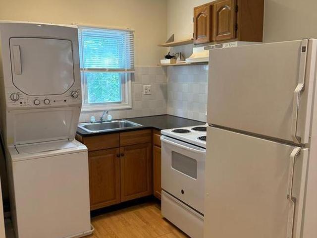 1502 Brown Street # 2R