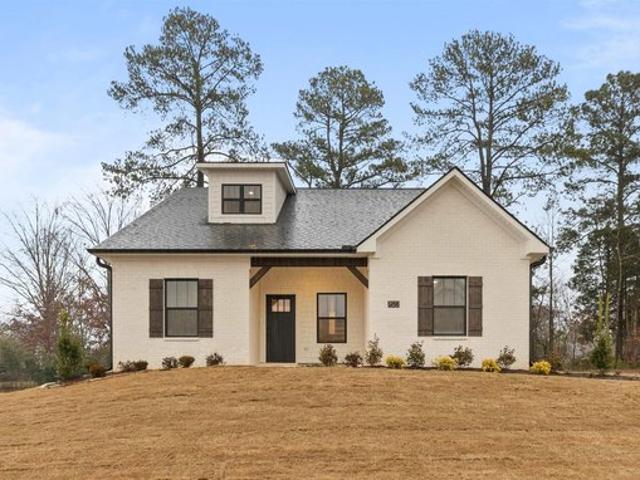 1502 Calistoga Cir NE, Huntsville, AL 35811