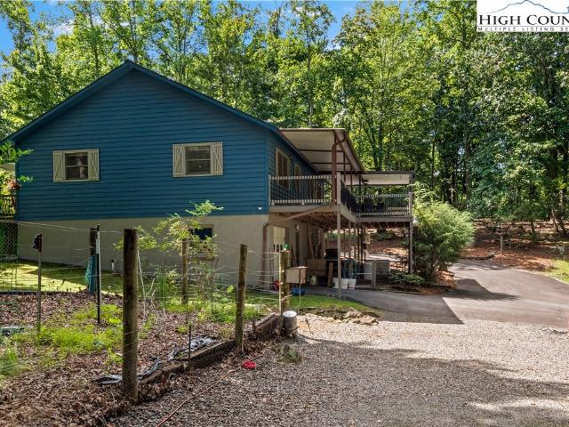 1502 Greenstreet Dr, Traphill, NC 28685 | MLS #260819