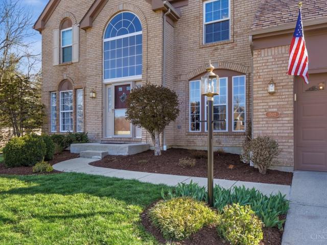 1502 Huntcrest Drive