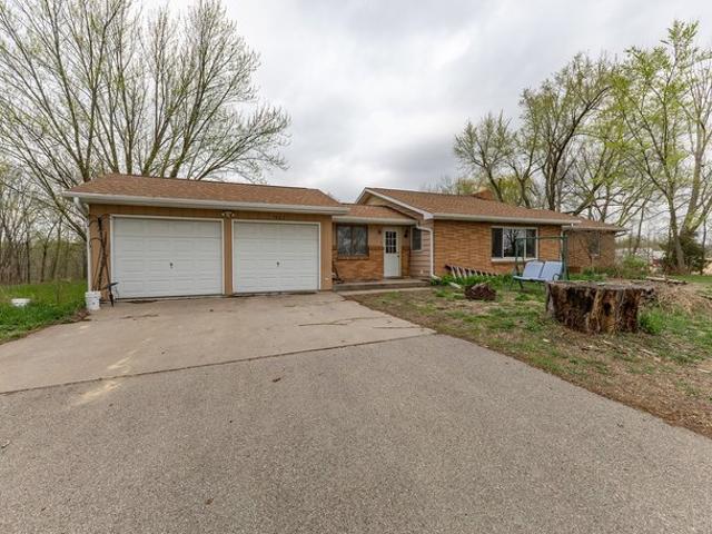 1502 Highway 67, Camanche, IA 52730