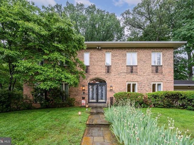 1502 Highwood Dr, McLean, VA 22101