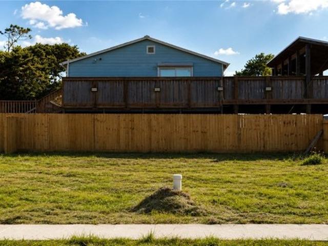 1502 Letty Ln, Corpus Christi, TX 78418
