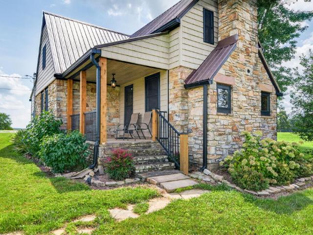 1502 Pigeon Ridge Road