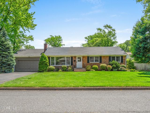 1502 Romaine Parkway