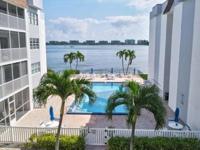 1502 S Lakeside Dr #412, Lake Worth Beach, FL 33460