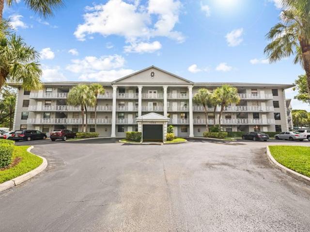 1502 Whitehall Dr Apt 403, Davie, FL 33324