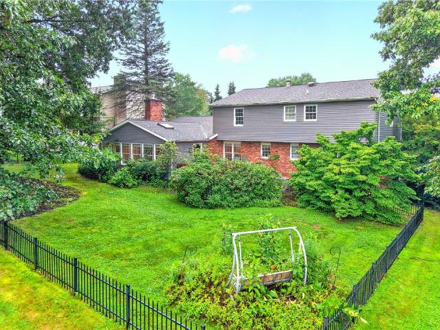 1502 Woodview Drive