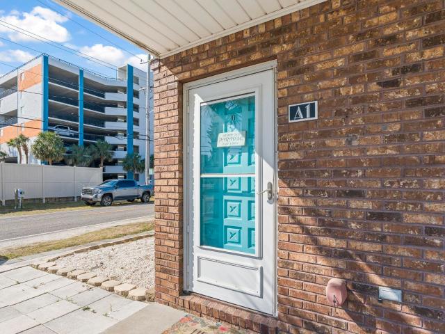 1502 Yaupon Dr. A1