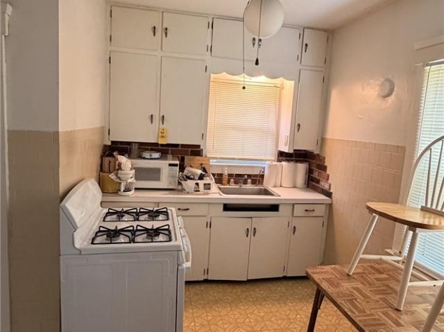 1502 25th Street NW