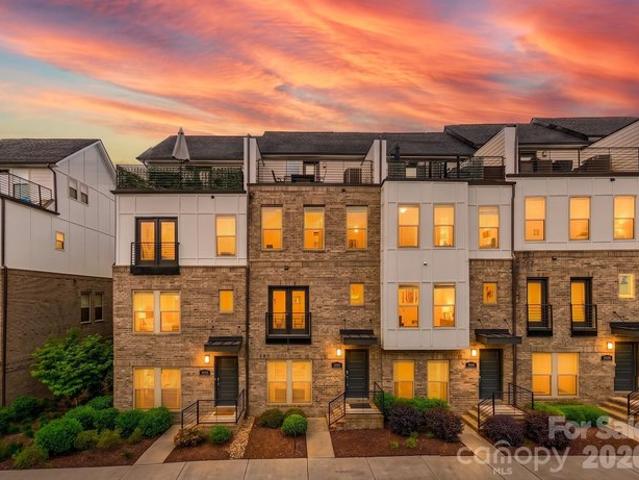 15036 New Amsterdam Ln, Charlotte, NC 28204