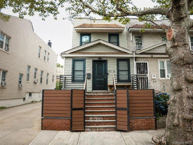 15038 Grand Central Pkwy, Jamaica, NY 11432