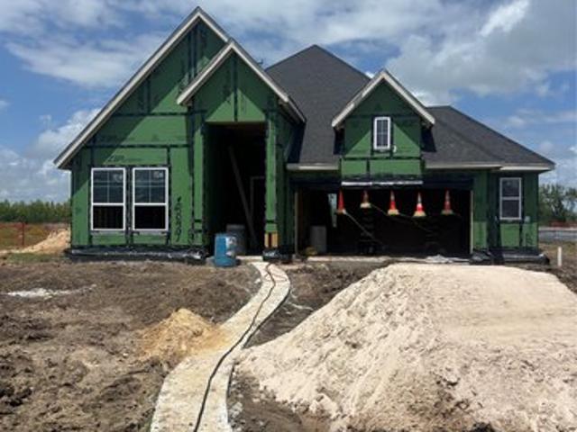 15039 Mission Ave, Mont Belvieu, TX 77523