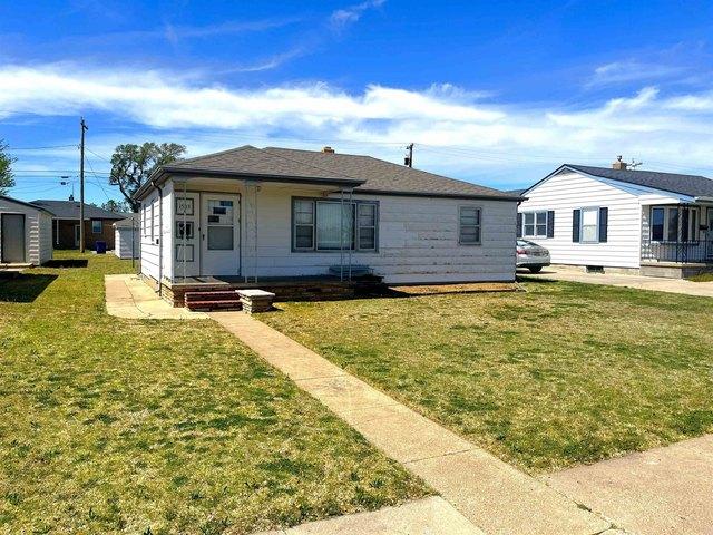 1503 Montgomery St, Hays, KS 67601