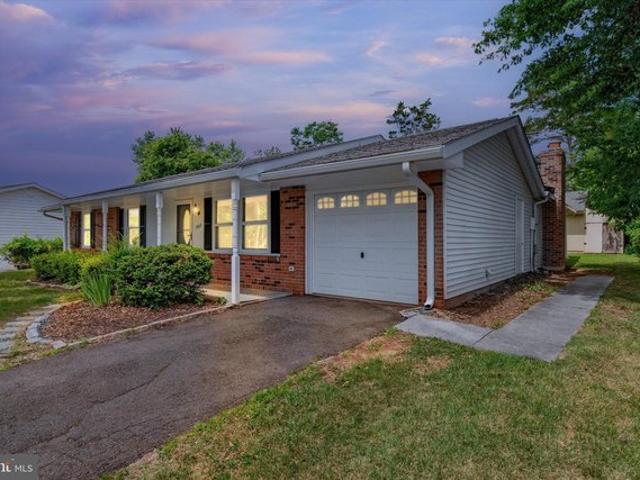 1503 N Amelia St, Sterling, VA 20164