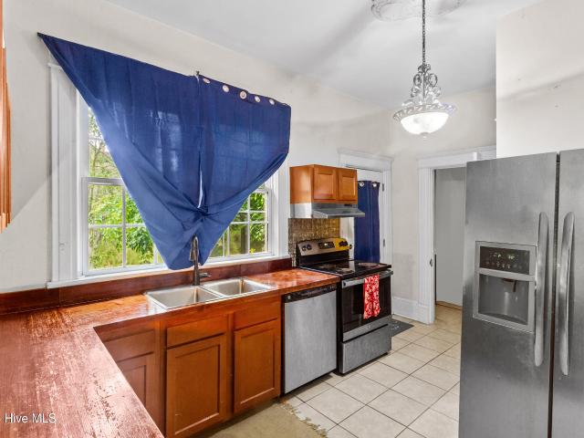 1503 National Avenue
